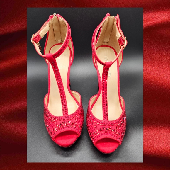 Thalia Sodi | Shoes | Thalia Sodi Elegant Red Tstrap Heels | Poshmark